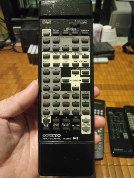 Các loại Remote (điều khiển) hiệu Onkyo