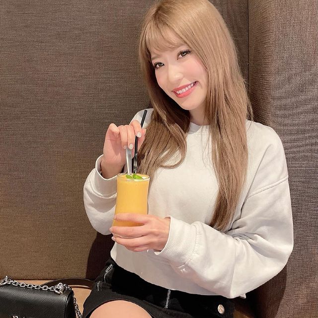 RENAのInstagram投稿（2021年4月29日 22:42）｜有名人インスタランキング